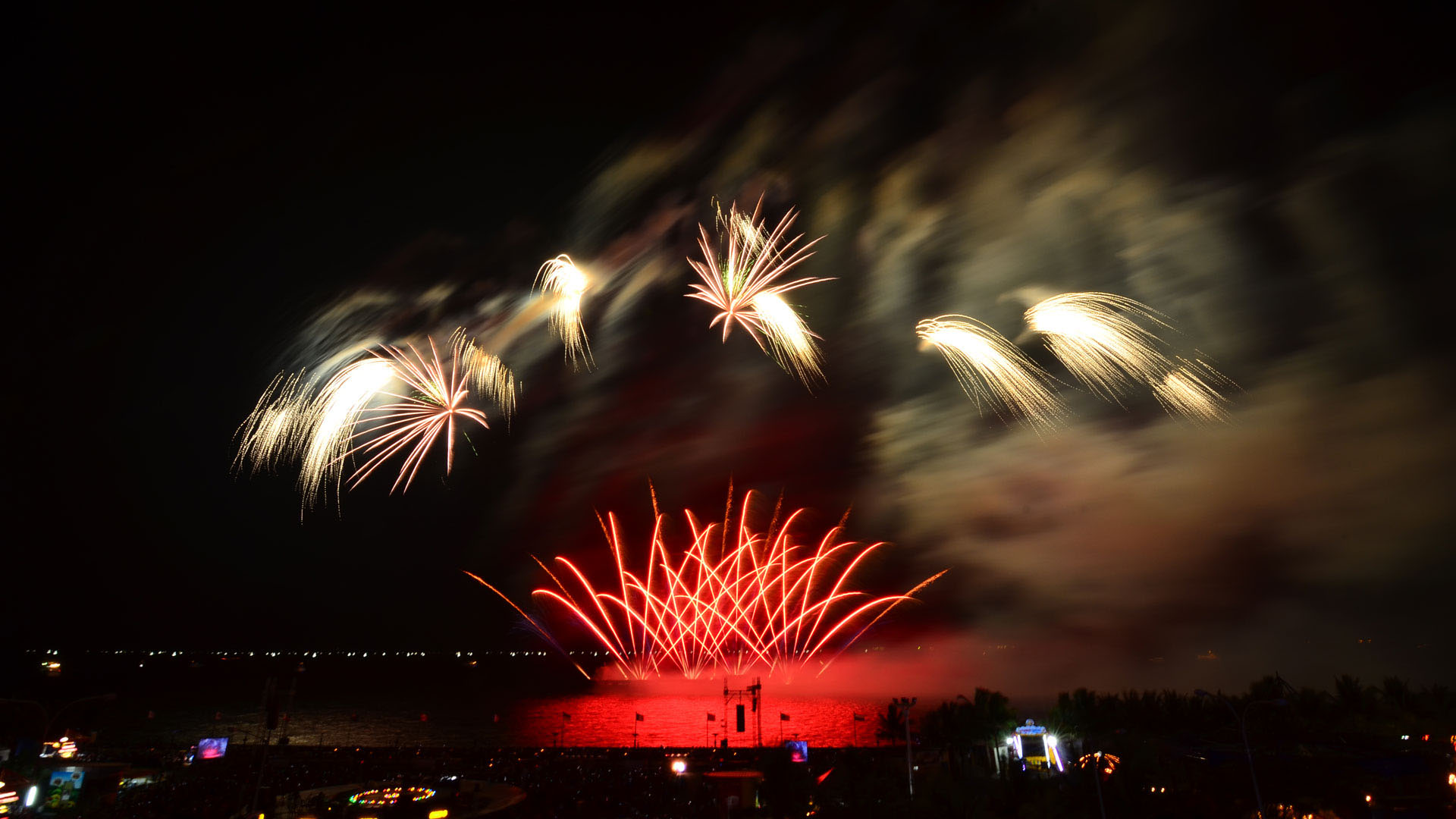 Silvester-Feuerwerks-Präsentation - Steffes-Ollig Feuerwerk
